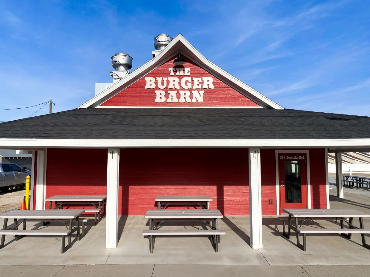 Burger Barn - Best Burgers & Shakes in Bear Lake, Garden City UT